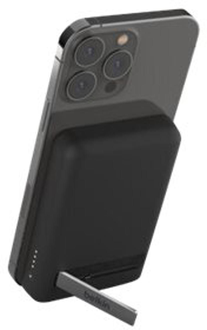 Belkin BoostCharge Magnetic Wireless Power Bank + Stand 5000mAh Sort (BPD004BTBK) | Dustin.no