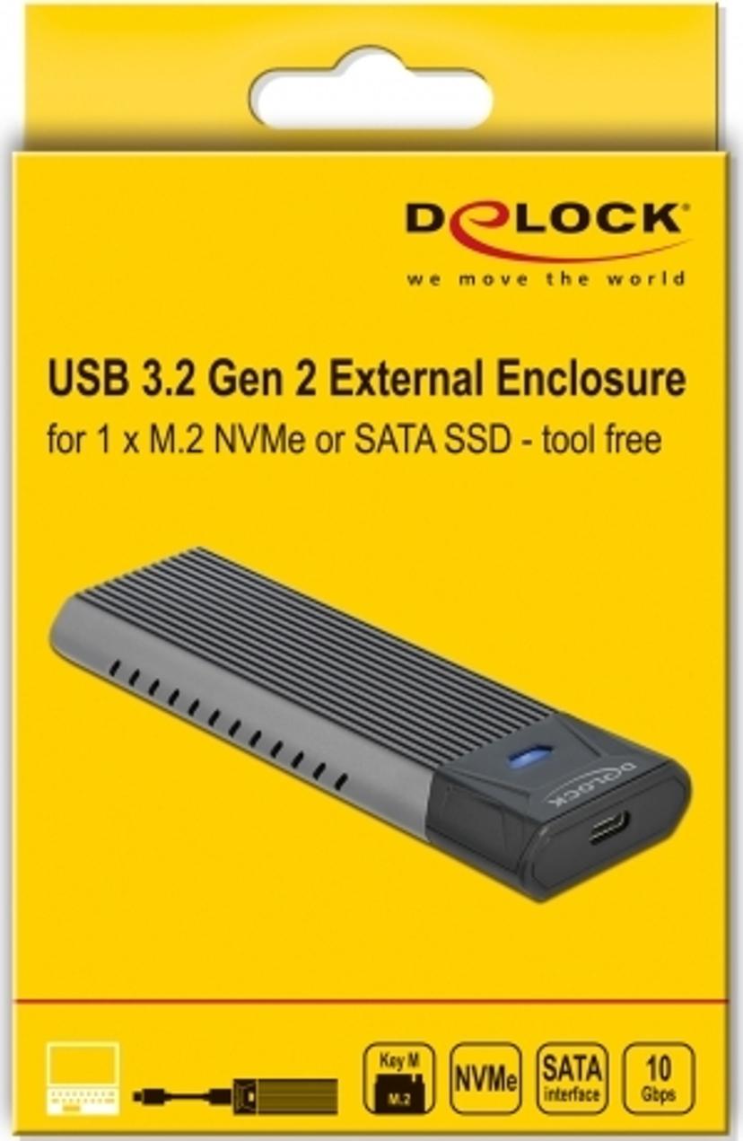 Delock External USB-C Combo Enclosure for M.2 NVMe PCIe or SATA SSD (42638)